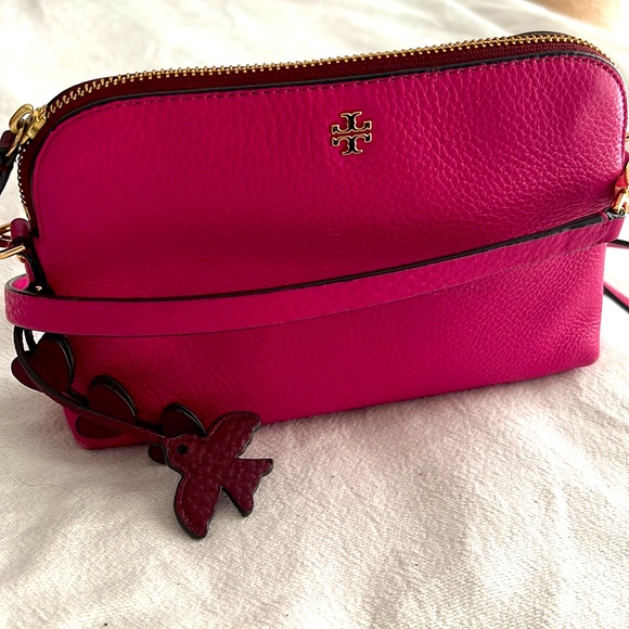 Tory Burch | Bags | Tory Burch Hot Pink Pebbled Leather Crossbody Bag ...
